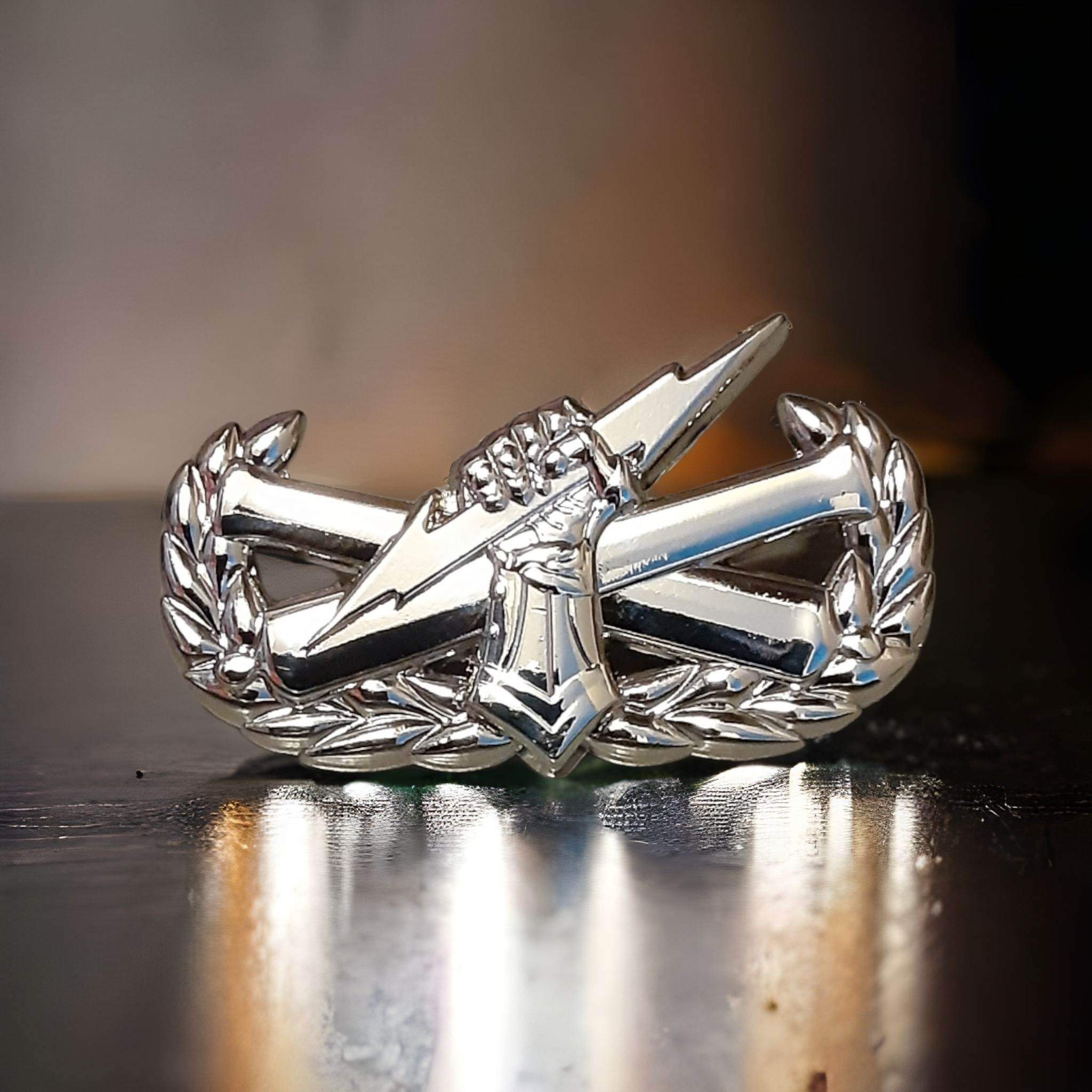 CHROME FIST BADGE – TIME ON TARGET